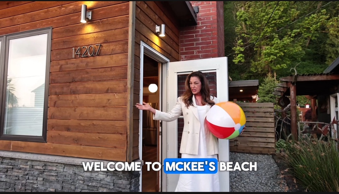 Coastal Charm Meets Modern Comfort - Kat Howard